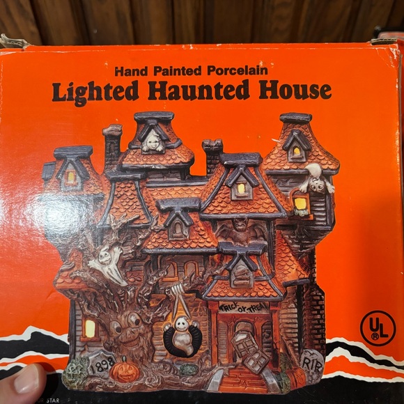 Holiday | Hand Painted Porcelain Lighted Haunted House | Poshmark